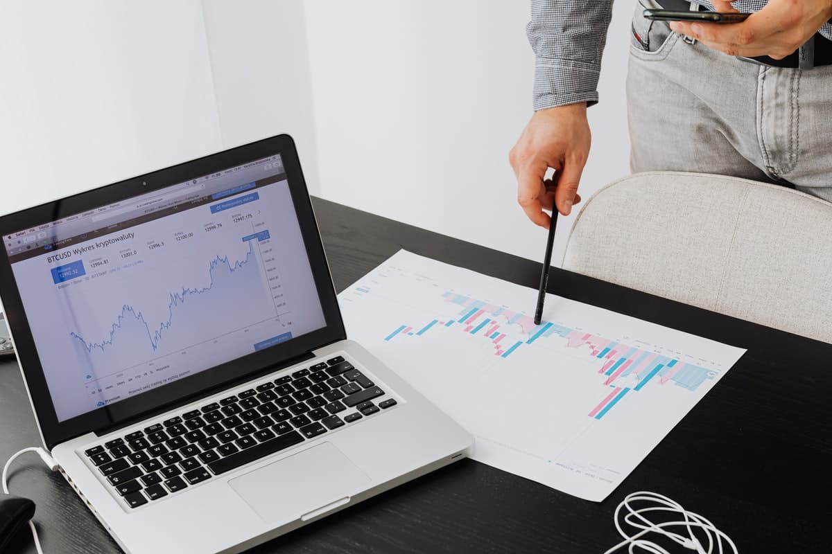 Ultimate Guide to Data Lifecycle Ultimate Guide to Data Lifecycle